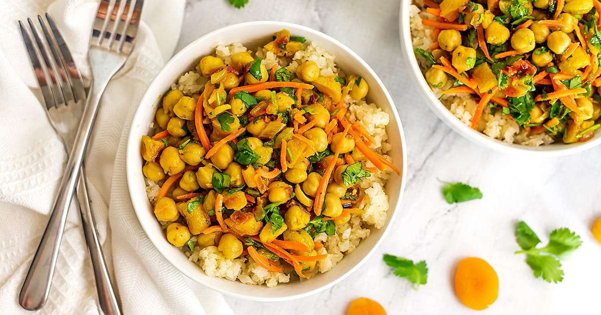 Quick Apricot Chickpea Curry - Ready in 10 Minutes