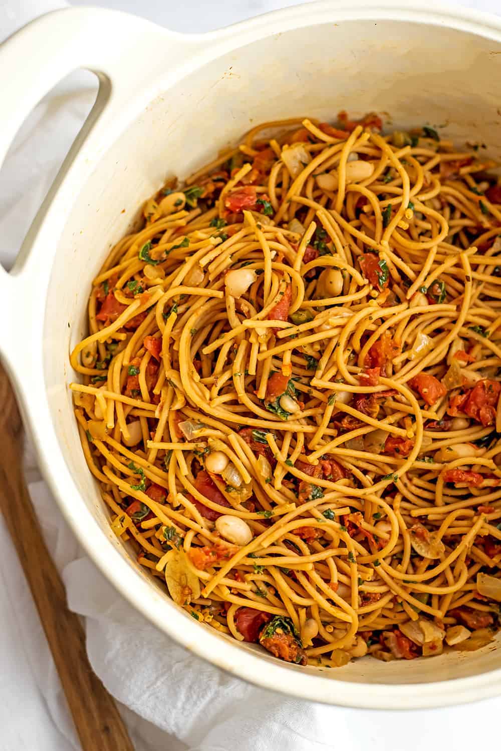 Tuscan White Bean Pasta with Sun Dried Tomatoes (15 Minutes)